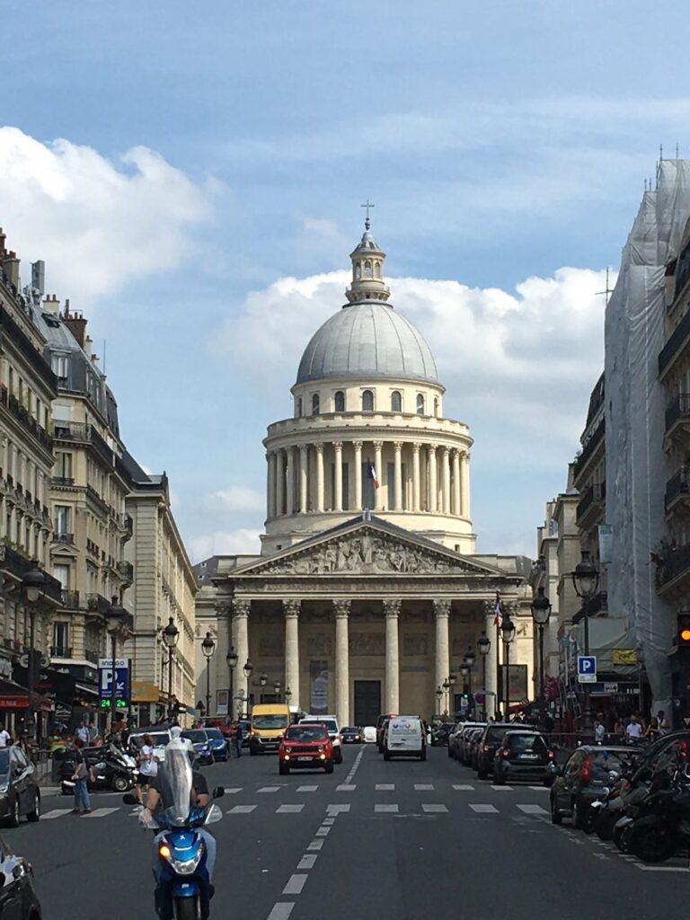 Pourquoi visiter le Panthéon ? - pariscrea.com