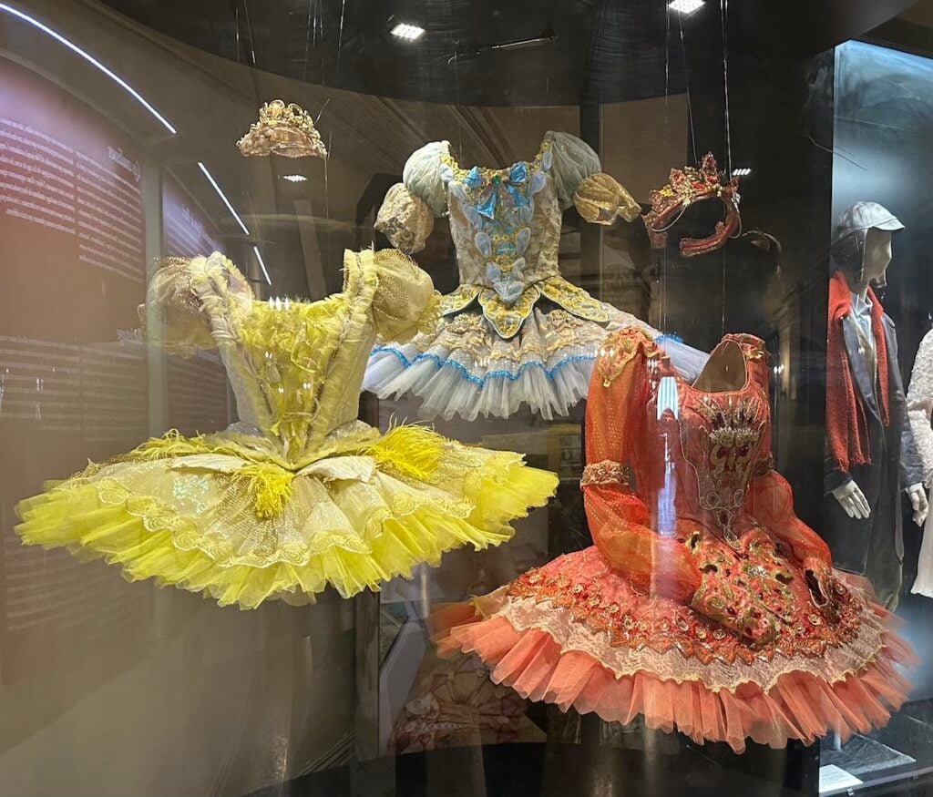 Pourquoi visiter l'Opéra de Paris ? - pariscrea.com