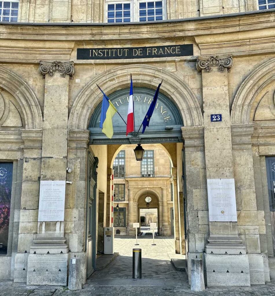 Visiter l'Institut de France - pariscrea.com