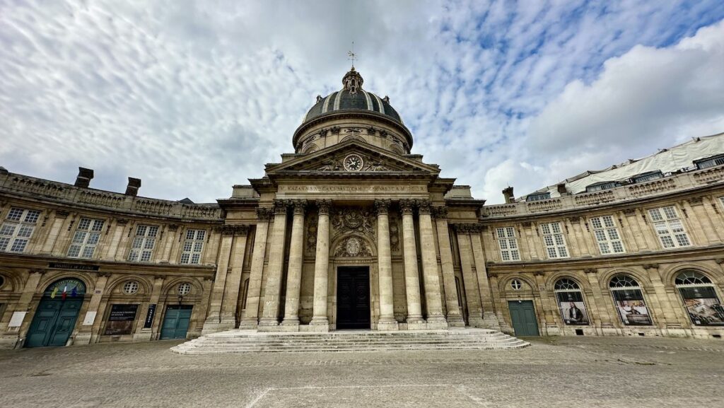 Visiter l'Institut de France - pariscrea.com