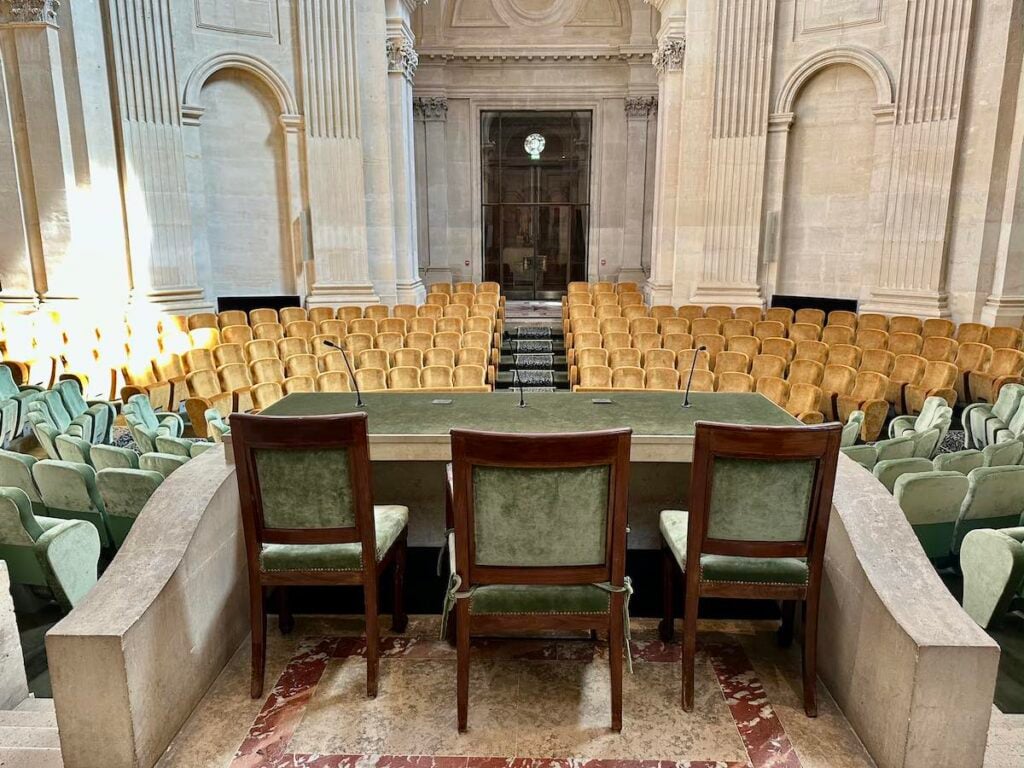 Visiter l'Institut de France - pariscrea.com