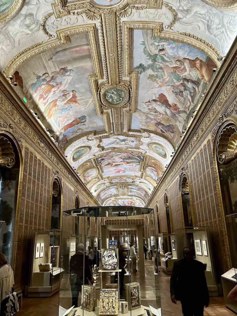 Visiter le Musée de la BnF Richelieu - pariscrea.com